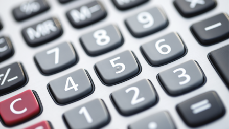 Graphic calculator for IB Maths: expert tips to use it | TutorsPlus