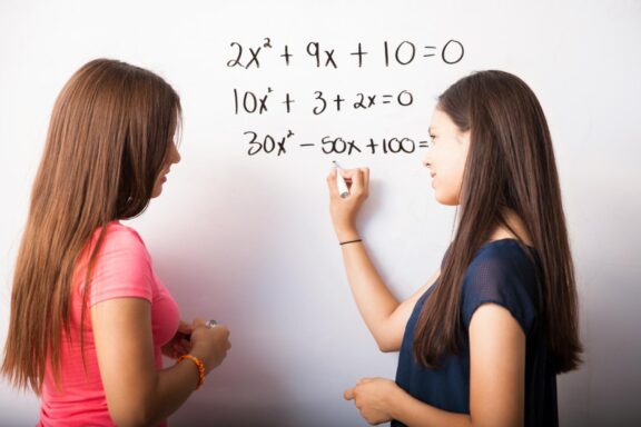 IB Maths AA vs AI: Key Differences 2026 | TutorsPlus